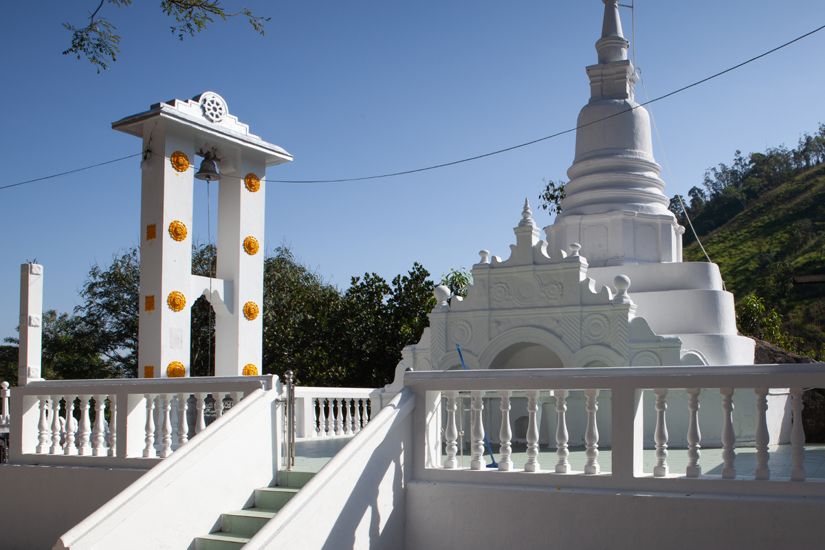 Dhowa Rock Temple | Wonders of Ceylon